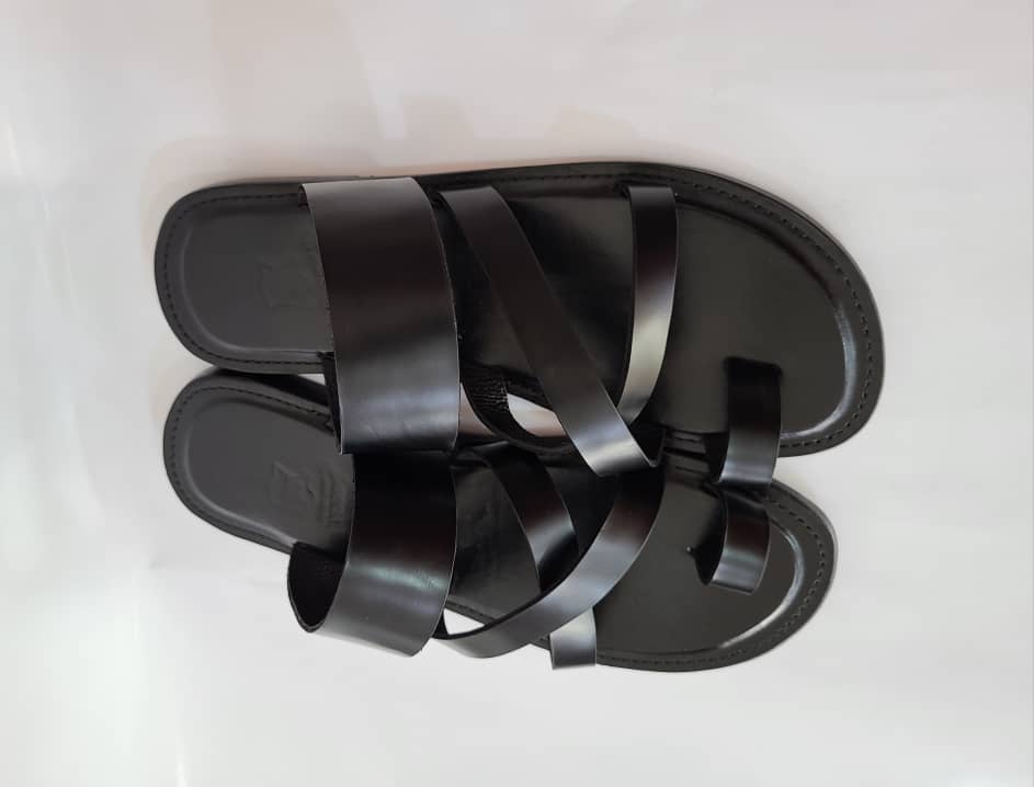 VERO CUOIO HANDMADE LEATHER SLIPPERS | Quintessence
