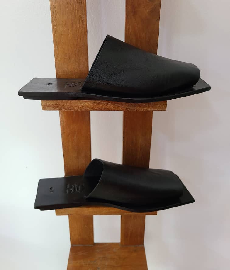 VERO CUOIO HANDMADE LEATHER SLIPPERS | Quintessence